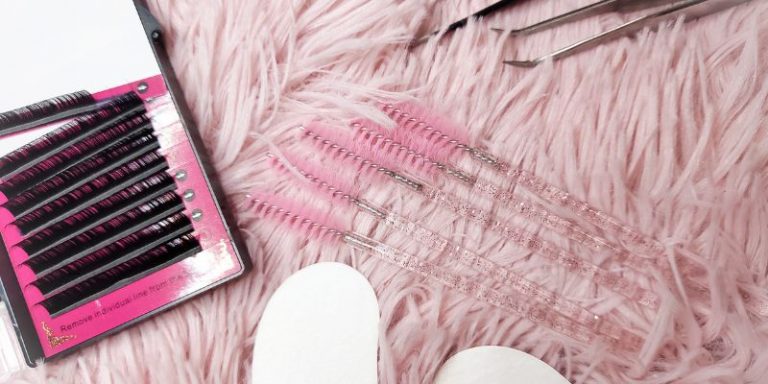 20 Best Lash Captions For Instagram & Facebook